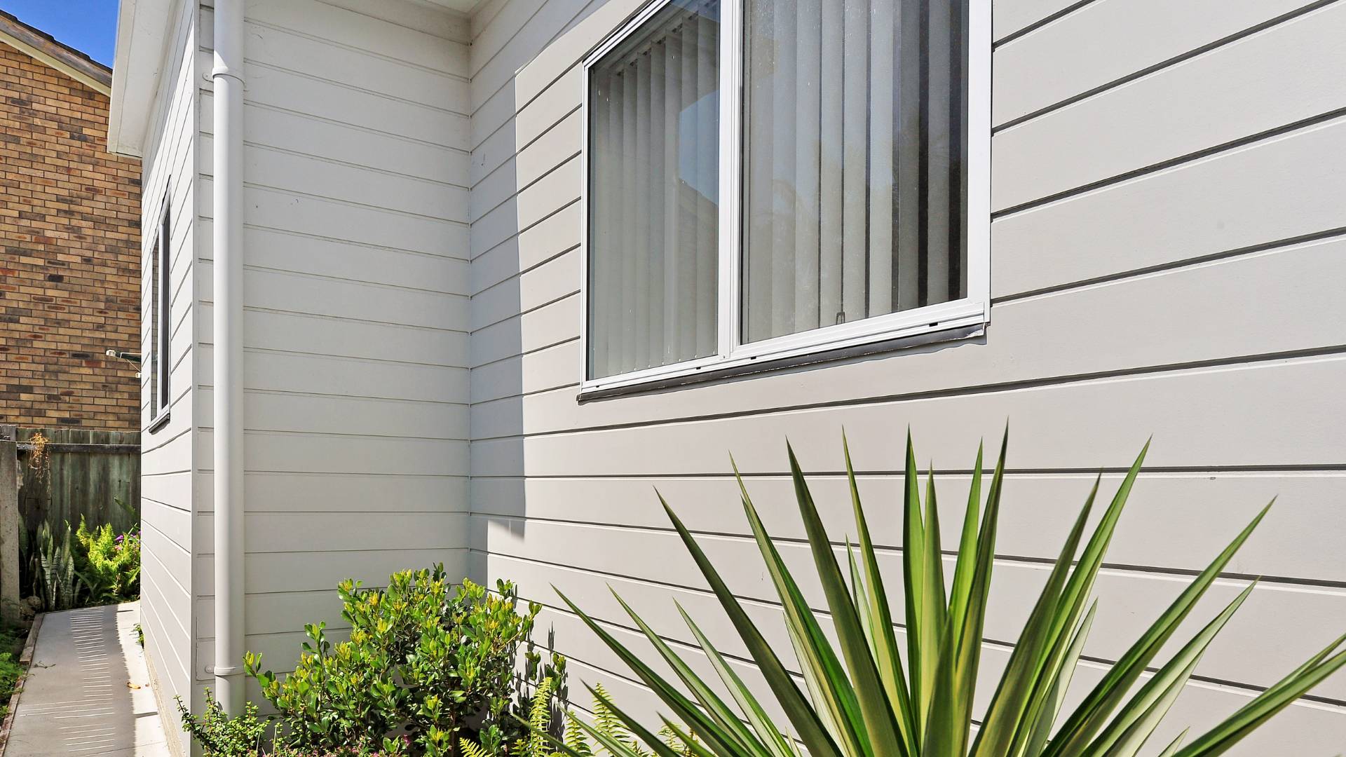 Benefits of Using Weatherboards for Exterior Cladding | Bowens